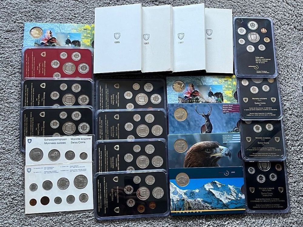Grosses Lot Schweizer Münzsätze 1974-2009, inkl..1993, 22Ex. (Nuovo (secondo la descrizione)) a ...