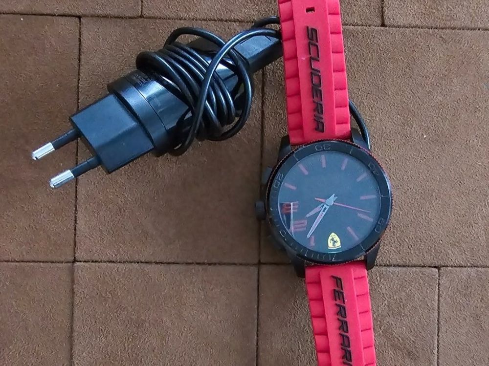 FERRARI SMARTWATCH HERREN UHR selten | Kaufen auf Ricardo