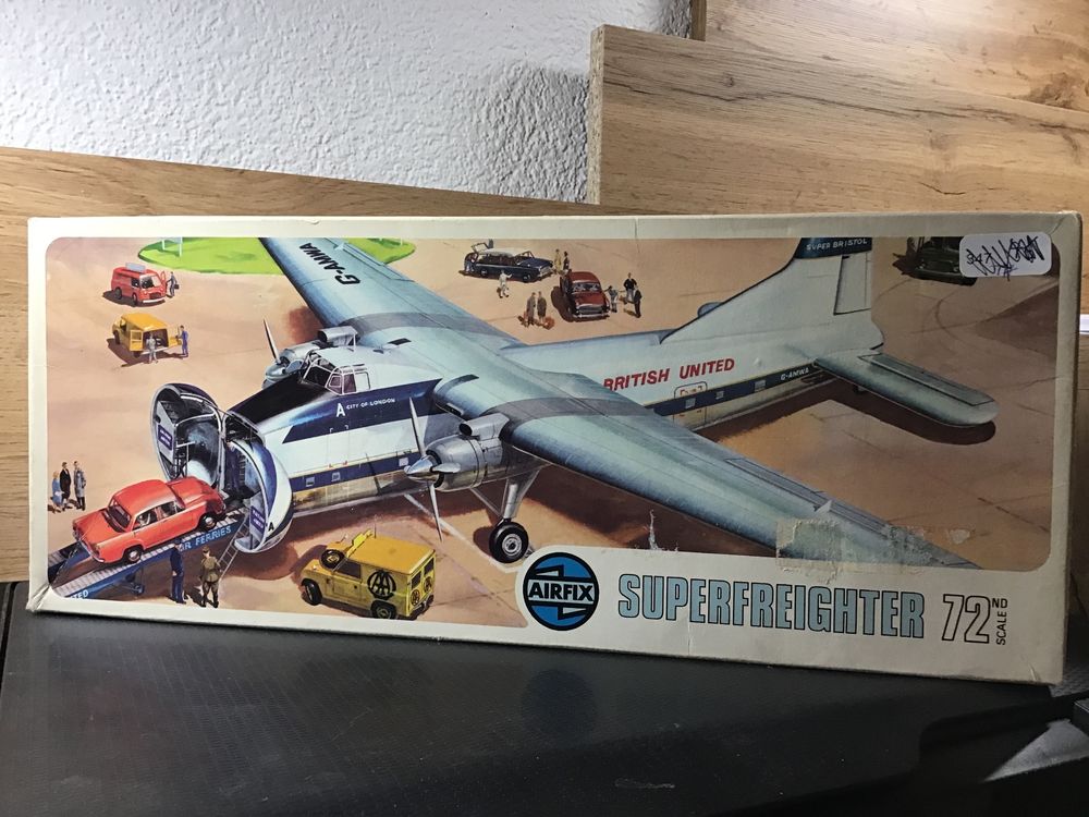 Airfix Superfreighter 1:72 (Neu und originalverpackt) in Männedorf für ...