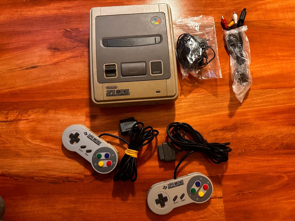 console SNES Super Nintendo + 2 manette câble RCA & Alim | Kaufen auf ...