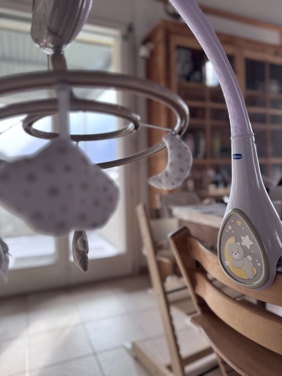 Chicco Baby Mobile mit Musik und Licht, sehr gut erhalten (Neu (gemäss ...