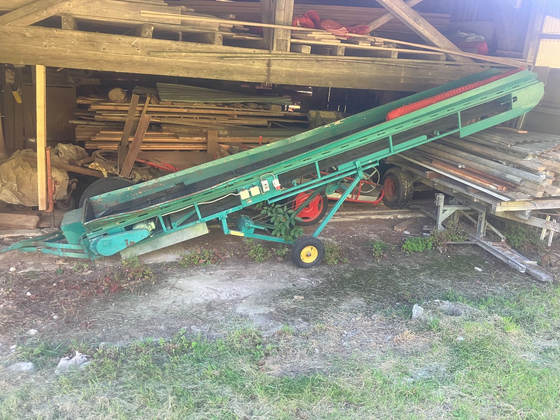 Förderband mit Fahrwerk 6m Gummiband mit Stollen Breite 50cm (Gebraucht ...