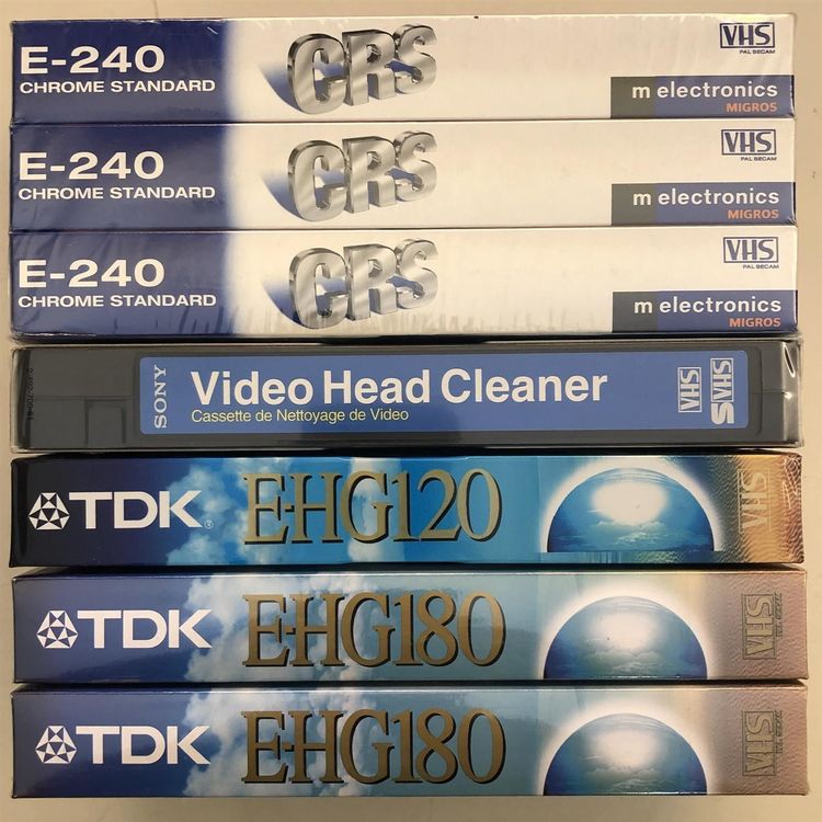 VHS Kassetten (Neu und originalverpackt) in Neerach für CHF 7.1 – mit Lieferung auf Ricardo kaufen