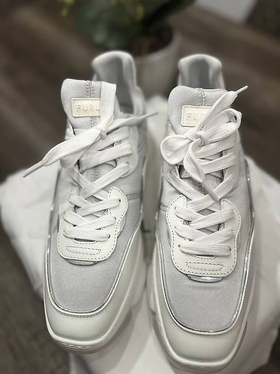 Furla (Gebraucht) in Eschlikon TG für CHF 150 – nur Abholung auf ...