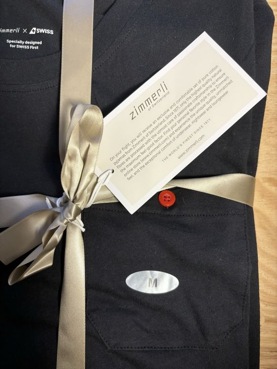 SWISS x Zimmerli, First Class Pyjama | Kaufen auf Ricardo