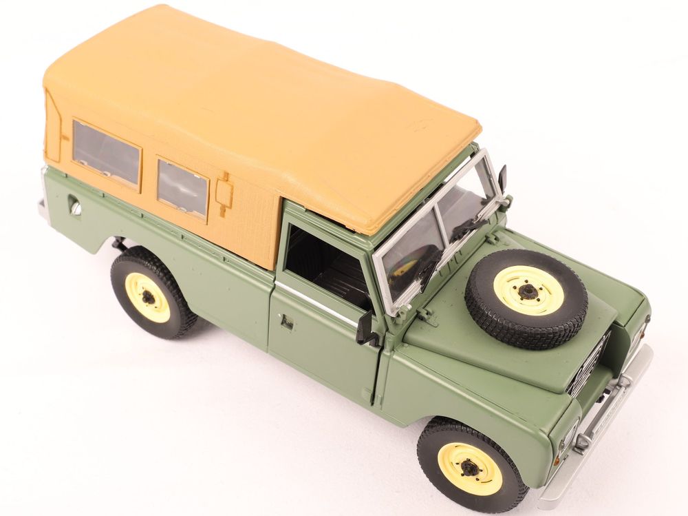 UNIVERSAL HOBBIES Land Rover Serie II, III Modell (Gebraucht) in für ...