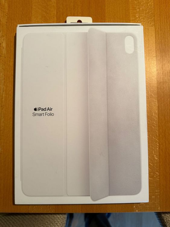 Original Apple iPad Air Smart Folio, Weiss, Top-Zustand! (Neu und ...
