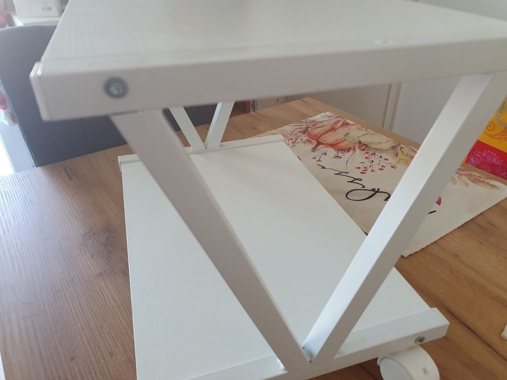 Tisch mit Rollen für Unter dem Tisch für Drucker etc. (Gebraucht) in ...