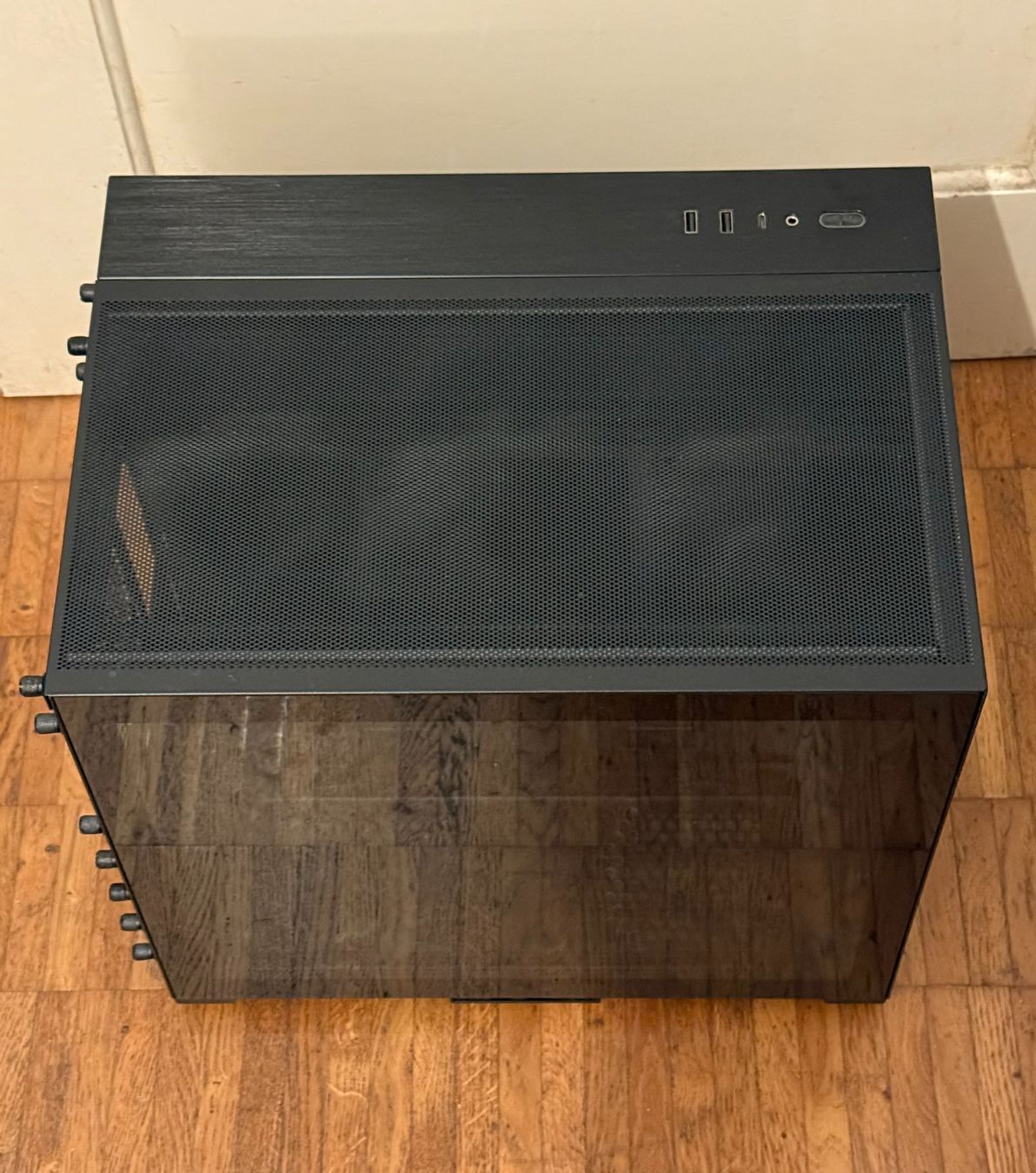 Lian Li O11 Air Mini Gehäuse ab 1.00CHF (Gebraucht) in Zürich für CHF 1 ...