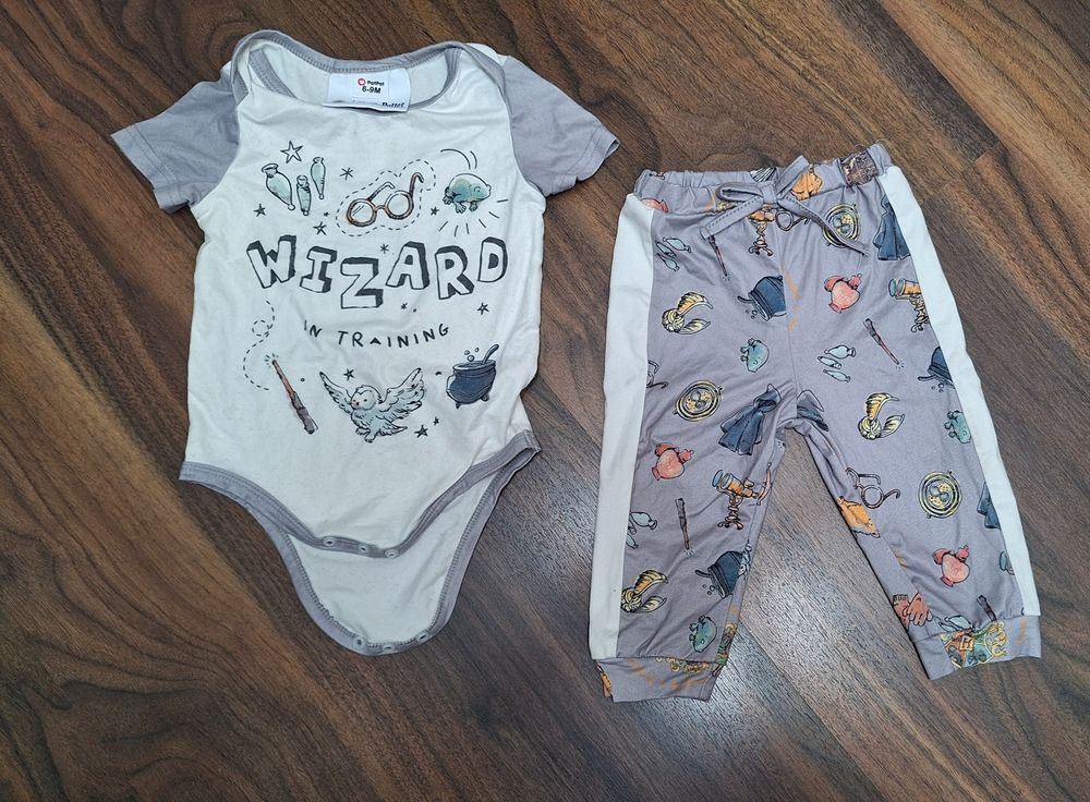 Body und Hose "wizard in training" Grösse 74/80 | Kaufen auf Ricardo