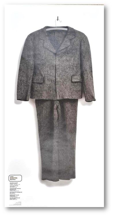 Joseph Beuys Ausstellungsplakat Multiples Filzanzug (Gebraucht) in Bern für CHF 12 – mit ...
