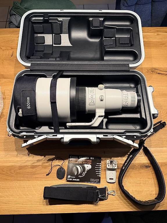 Canon EF 600 mm f4 L IS II USM (D'occasion) à Savagnier pour CHF 5500 ...