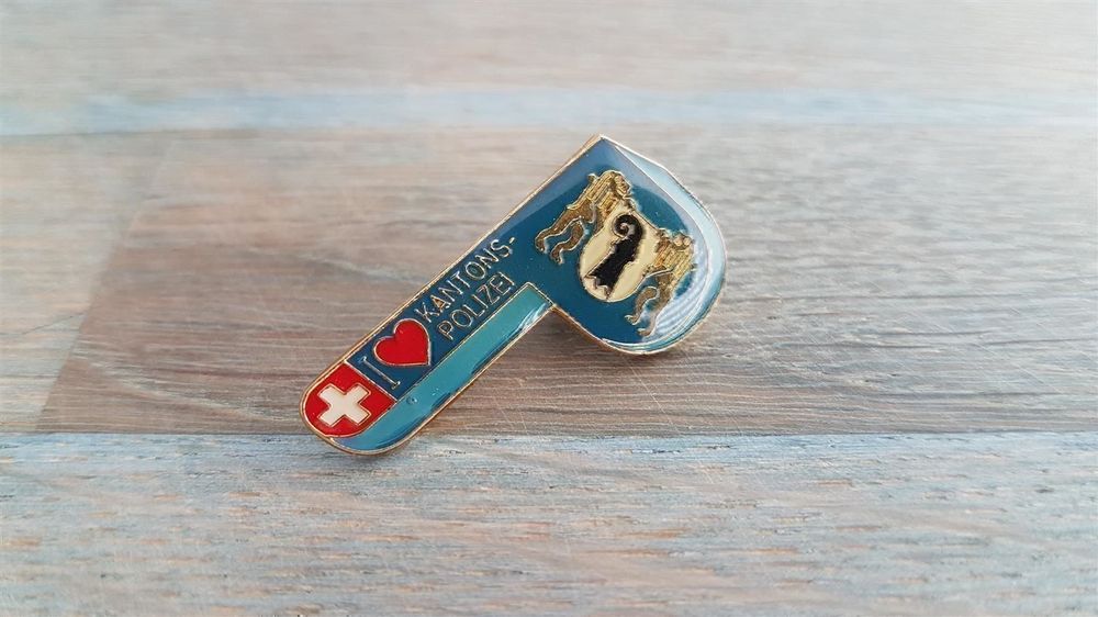 Pin Kantonspolizei Basel Stadt Herz | Kaufen auf Ricardo