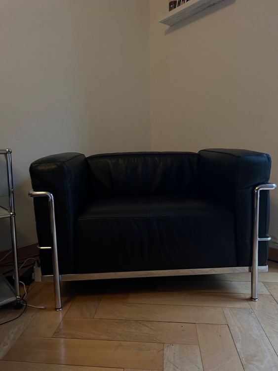 Cassina LC3 Le Corbusier Sessel schwarzes Leder | Kaufen auf Ricardo