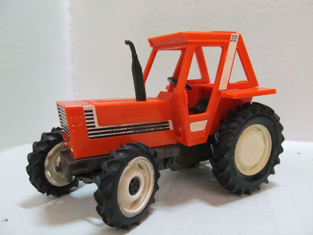 FIAT 880 DT BRITAINS 1:32 ENGLAND 1979 (Gebraucht) in Grueningen für ...