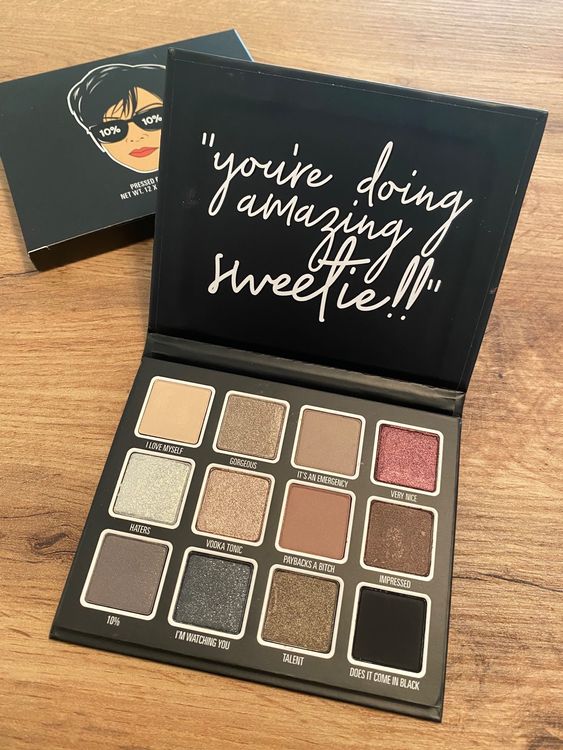 Kylie Cosmetics Chris Jenner Eyeshadow Palette (Neu und ...