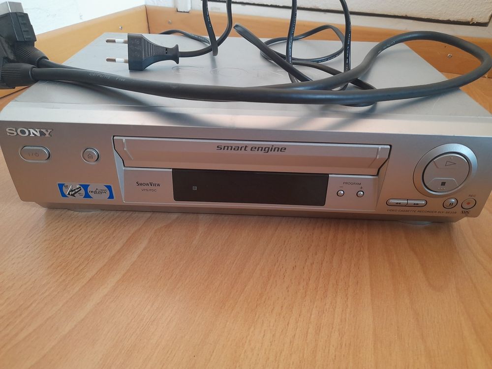 Sony SLV-SE220D Videorekorder (VHS) (Gebraucht) in Lustmühle für CHF 39 ...