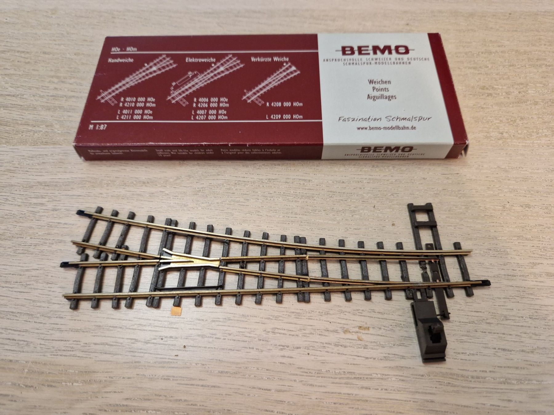 Bemo 4210 000 weiche rechts H0m (1) (Gebraucht) in St-Aubin-Sauges für CHF 23 – mit Lieferung ...