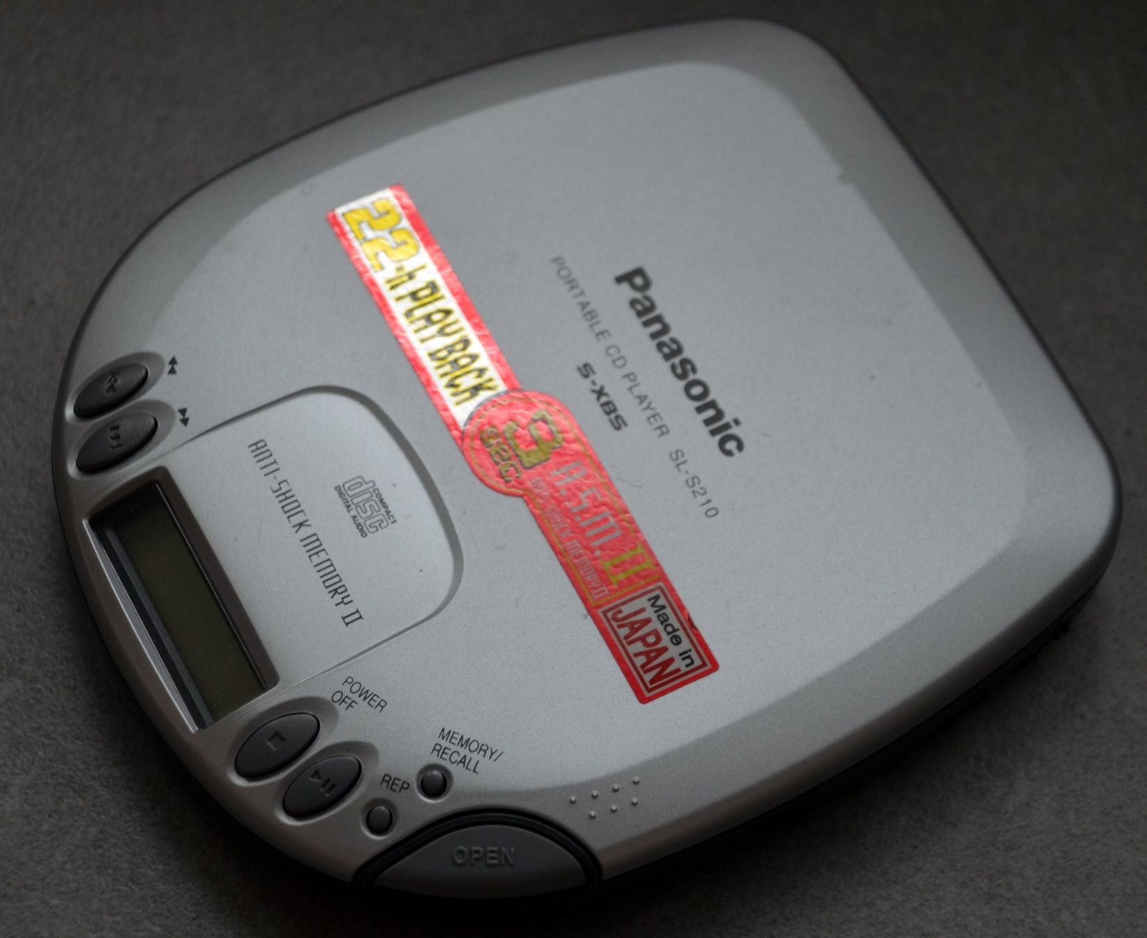 Discman Panasonic SL-5210 (Gebraucht) in Collonges für CHF 35 – mit Lieferung auf Ricardo kaufen