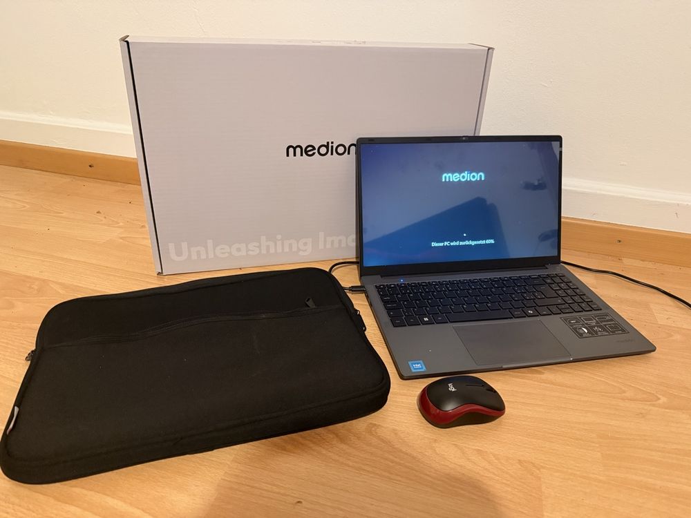Medion E15223 , Intel Celeron N100 15.6" FHD Display, 4GB, 1 (Neu ...