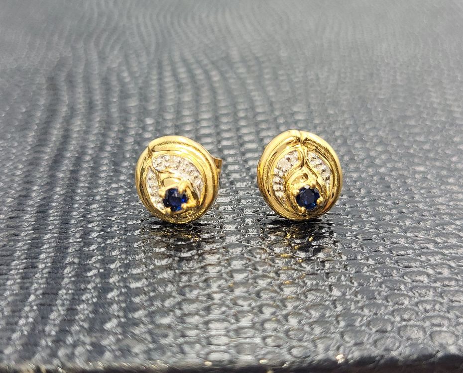 Gold 750 Ohrstecker Mit Brillanten und Saphir (Gebraucht) in Wald ZH für CHF 240 – mit Lieferung ...