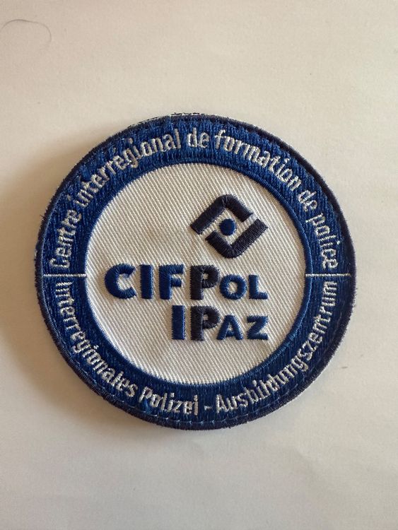 Badge police CIFPOL (Gebraucht) in Pully für CHF 31 – mit Lieferung auf ...