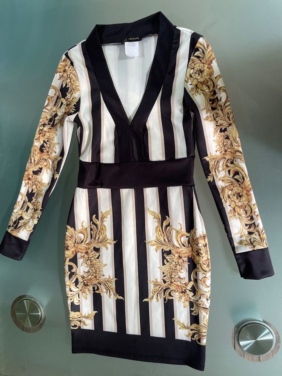 Versace bel vestito (Neu (gemäss Beschreibung)) in Gordevio für CHF 130 – mit Lieferung auf ...