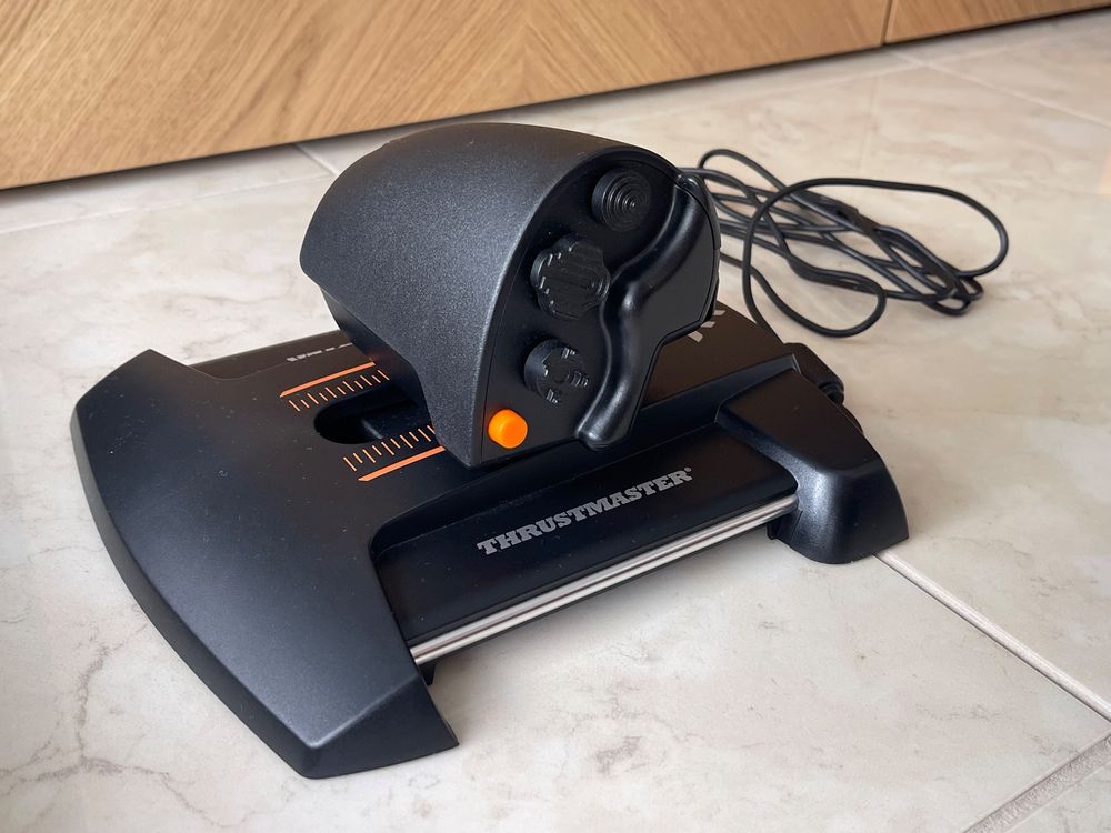 Thrustmaster TWCS Throttle (Gebraucht) in Rüschlikon für CHF 45 – mit Lieferung auf Ricardo kaufen