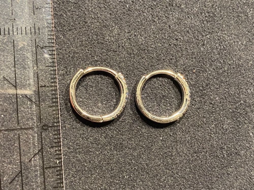 Creolen 925 Silber mit bunten Zirkonia | Kaufen auf Ricardo Creolen 925 Silber mit bunten Zirkonia | Kaufen auf Ricardo