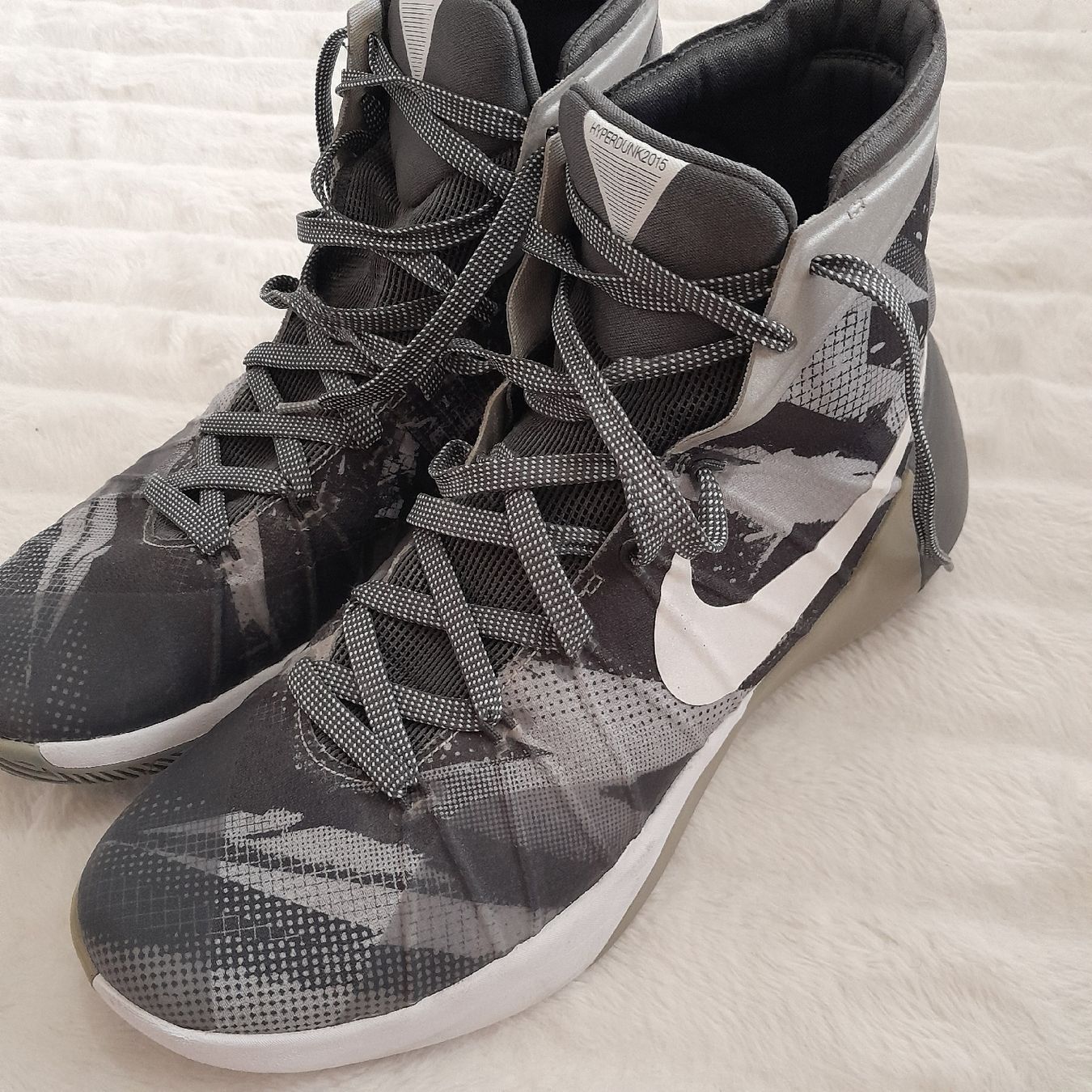 Nike Hyperdunk 2015, Taille 45, Top Zustand für den Sport! (D'occasion ...