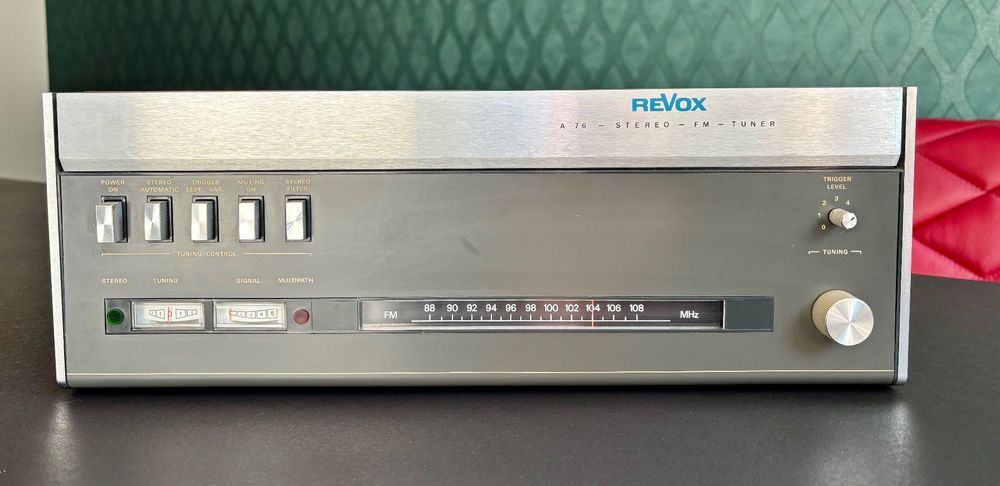 REVOX A76 Stereo RM Radio in Nussbaum | Kaufen auf Ricardo