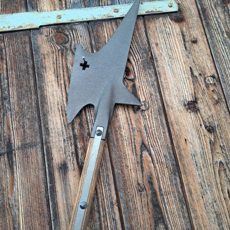 Hellebarde (Gebraucht) in Kölliken für CHF 60 – nur Abholung auf ...