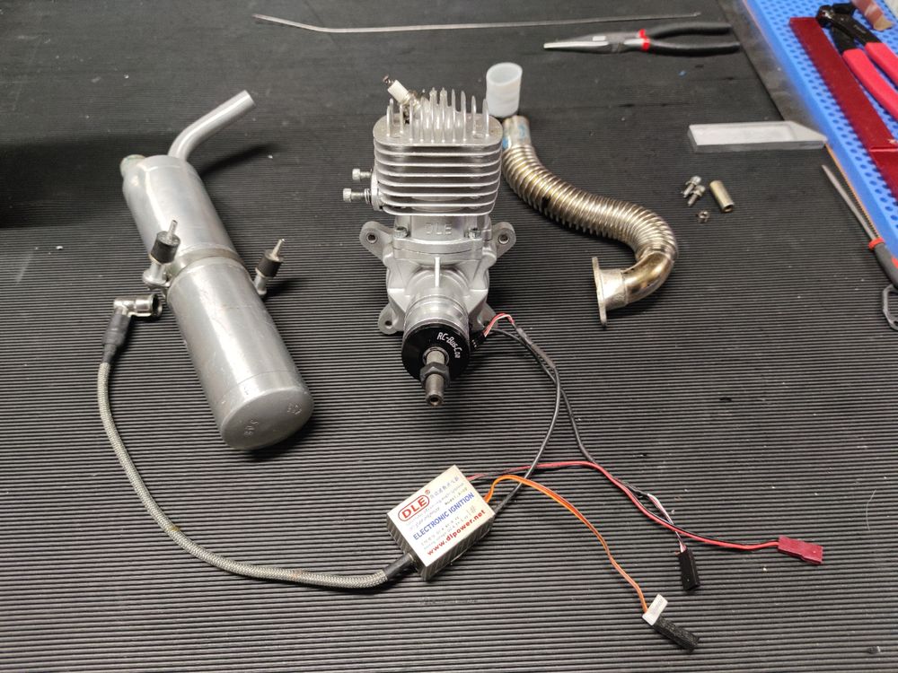 Dle 55 ccm Benzinmotor (Gebraucht) in Holderbank SO für CHF 120 – nur Abholung auf Ricardo kaufen