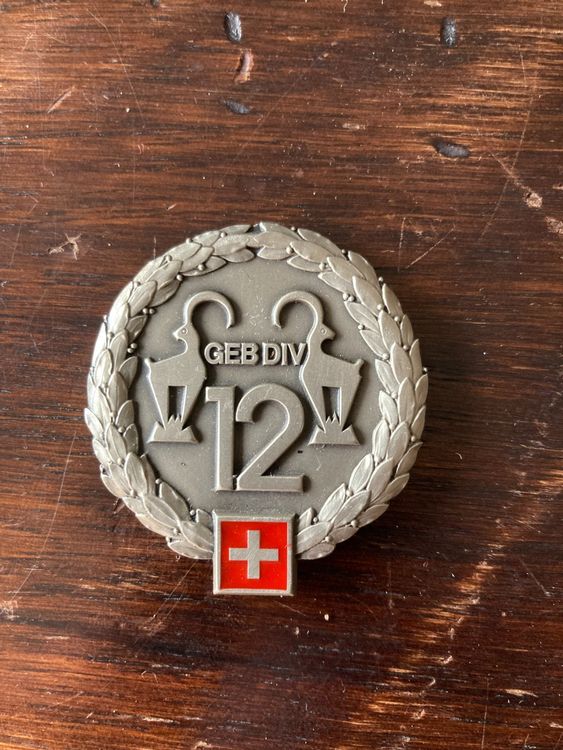 Distintivo basco Geb Div 12 (Gebraucht) in Origlio für CHF 1 – mit ...