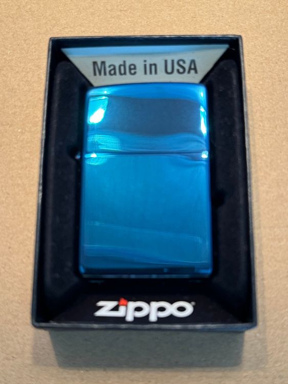 Zippo USA High Polish Blue NEUF Essence ZIPPO offert (Neu und ...