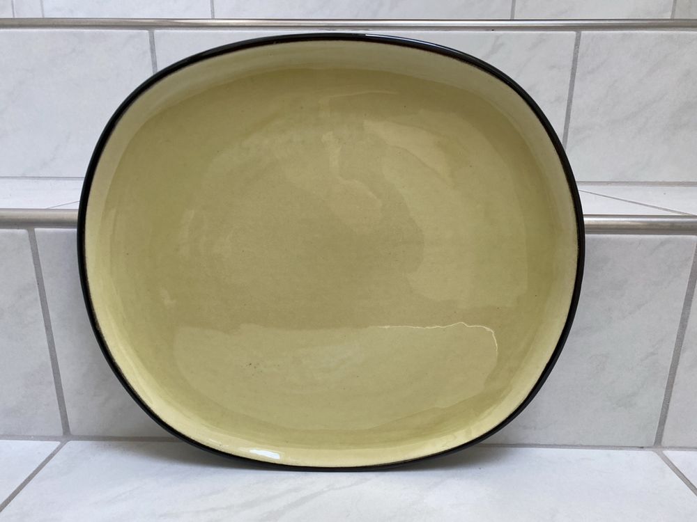Keramik von Hans Burri, Uetendorf, Platte. (Gebraucht) in Biberist für CHF 29 – mit Lieferung ...