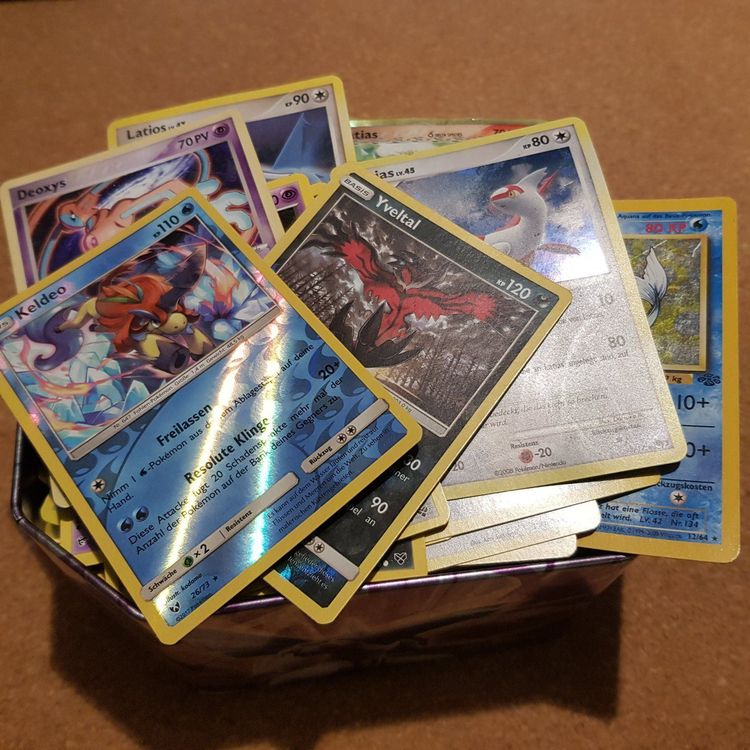 Tin Box 250+ Pokemon Karten DIV. Gen. #3 | Kaufen auf Ricardo
