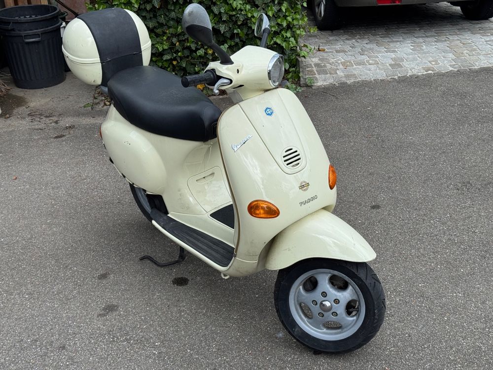 Top Vespa ET4 125 Roller mit Topcase, 1998, (vorgef. 6.24) (Defekt) in ...