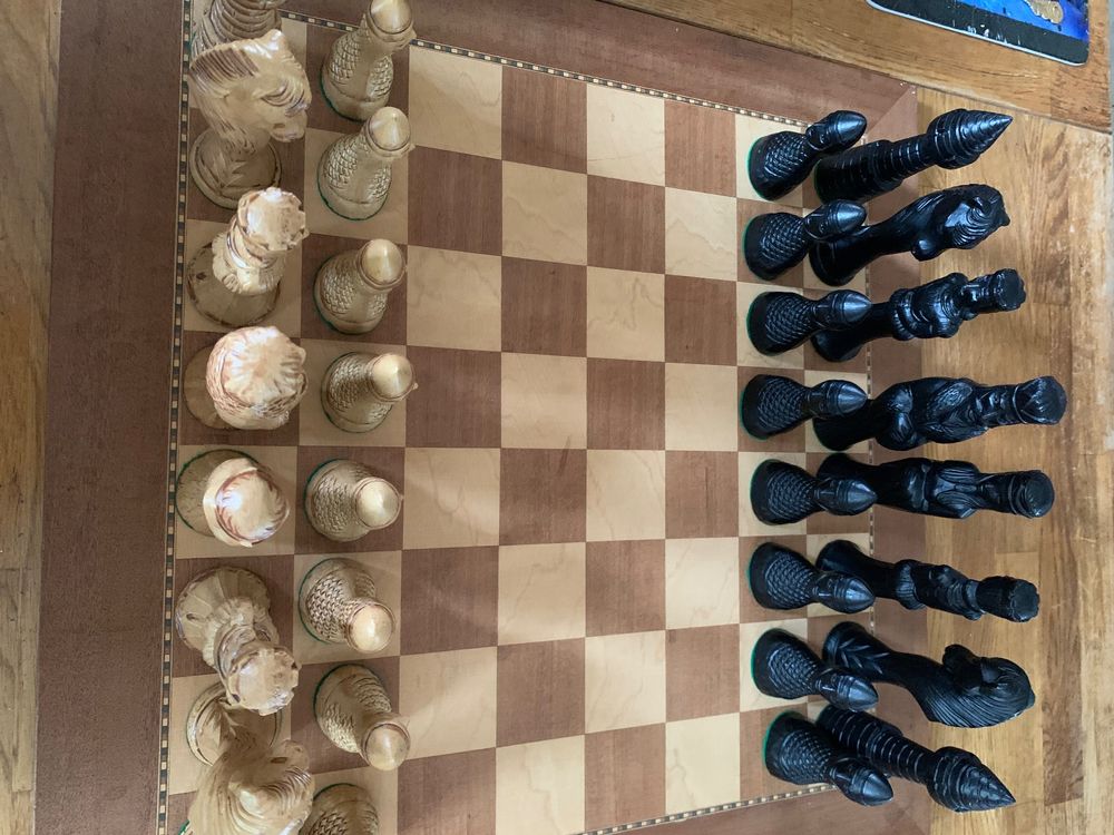 SCHACH Holz (Figuren von Hand geschnitzt) | Kaufen auf Ricardo