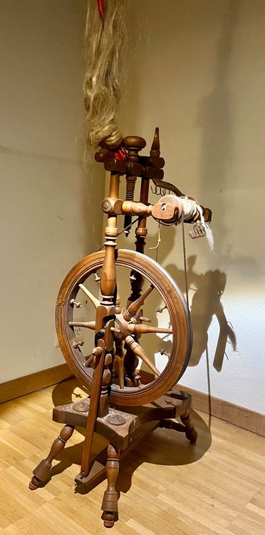 Spinnrad komplett, funktionsfähig ca. 1985 (Gebraucht) in Basel für CHF ...