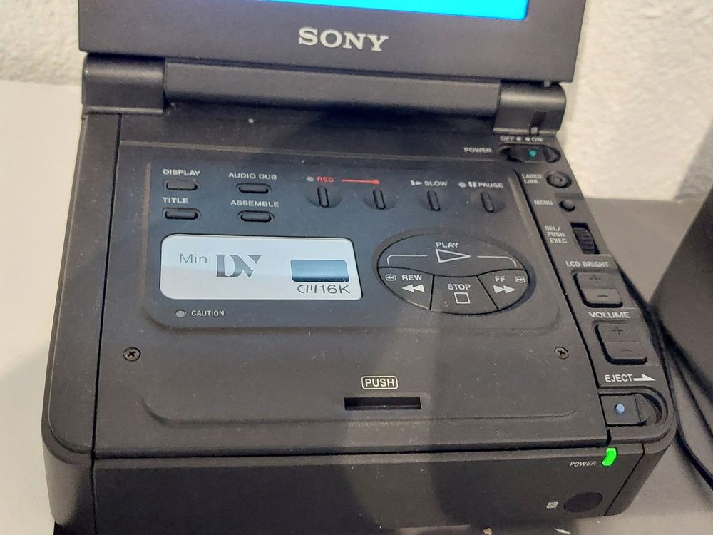 Sony GV-D900 Mini-DV Rekorder/Player (Gebraucht) in Rheineck für CHF ...