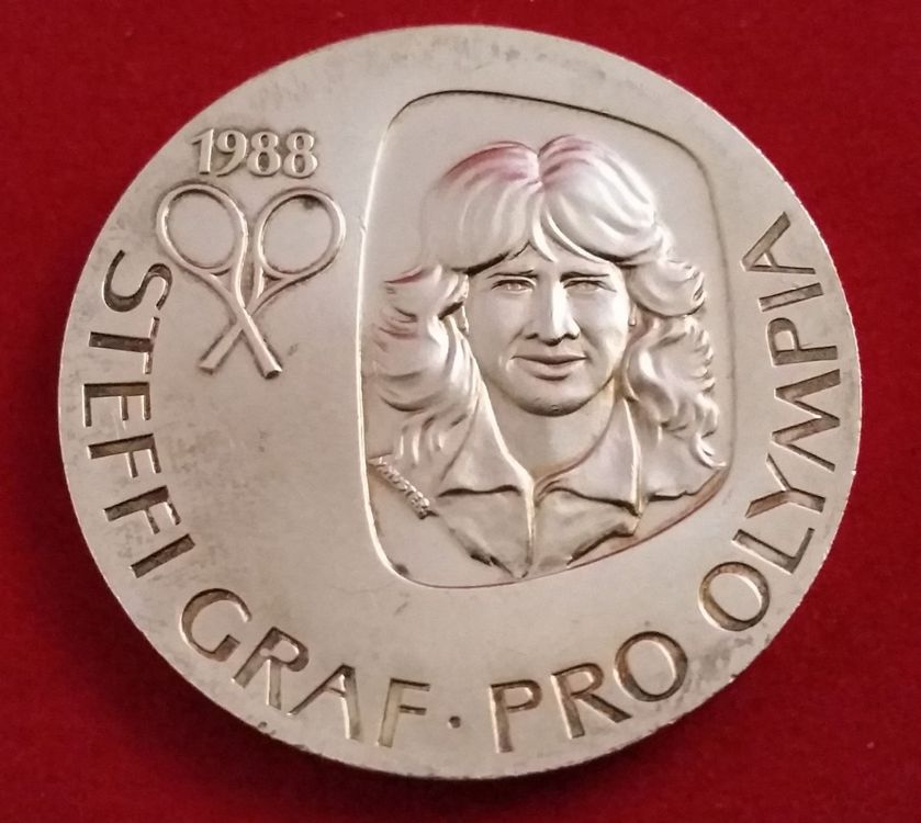 STEFFI GRAF. PRO OLYMPIA (Gebraucht) in La Chaux-de-Fonds für CHF 12 ...