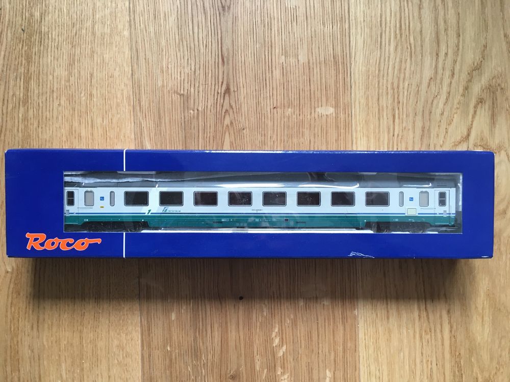 Roco - 1. Klasse Grossraumwagen Gran Confort FS XMPR (Neu (gemäss ...