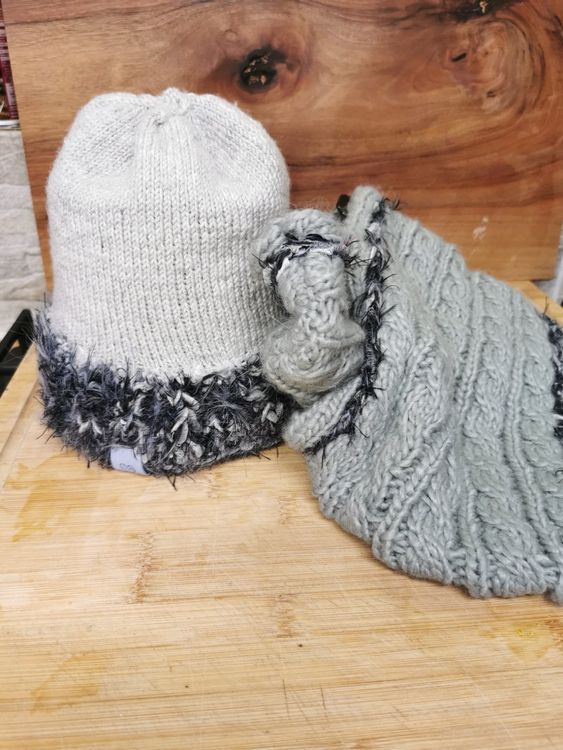 Hand Strick Mütze Unikat ev. zu Loop mittergrau | Kaufen auf Ricardo