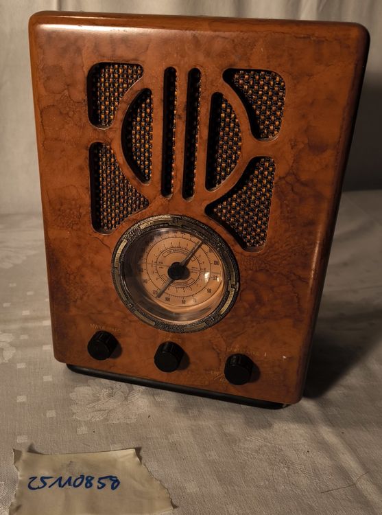 Vintage Radio, neu auf alt gemacht, funktioniert, AM/FM (Gebraucht) in ...
