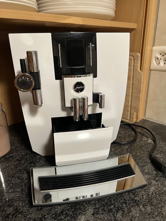 Jura J600 Piano White (Gebraucht) in Saland für CHF 500 – nur Abholung ...