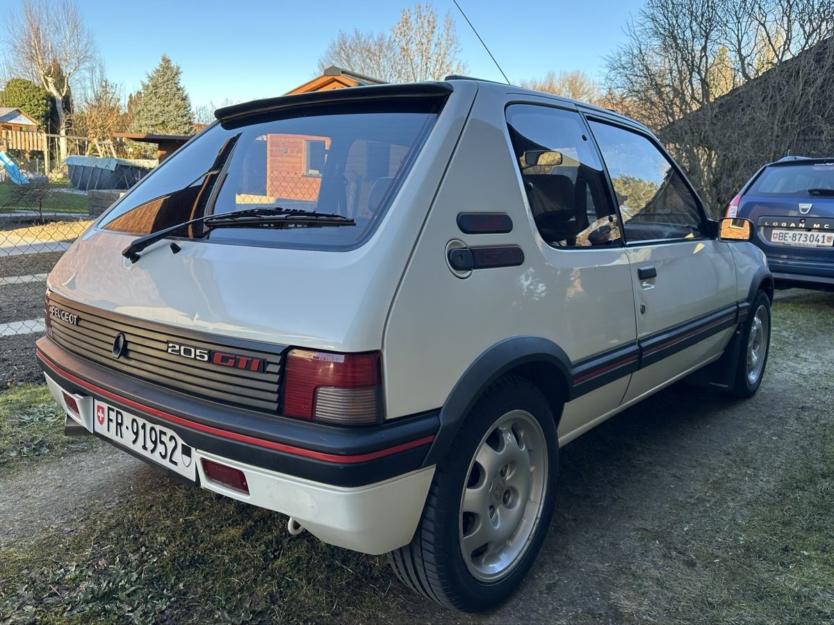 Peugeot 205 GTI 1.9 Phase2 1991 SAMMLERSTÜCK (Gebraucht) in Villarepos ...