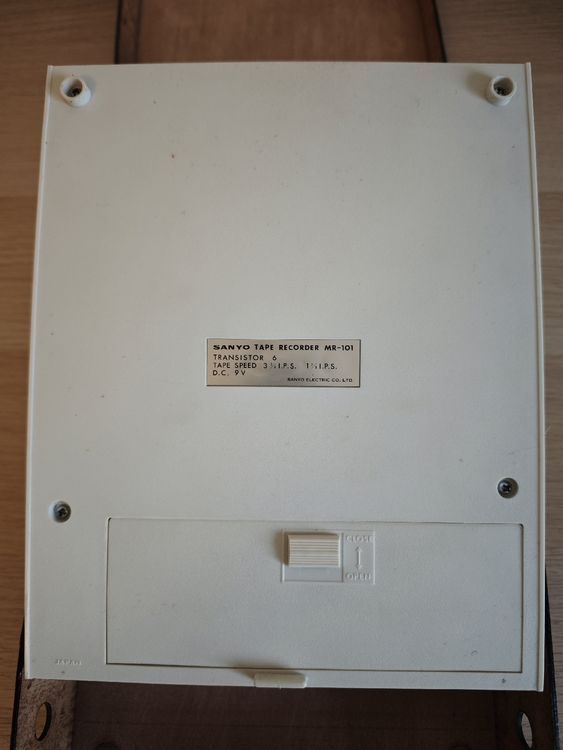 Vintage SANYO Tape Recorder MR-101 - Retro Sound Machine! (Defekt) in ...