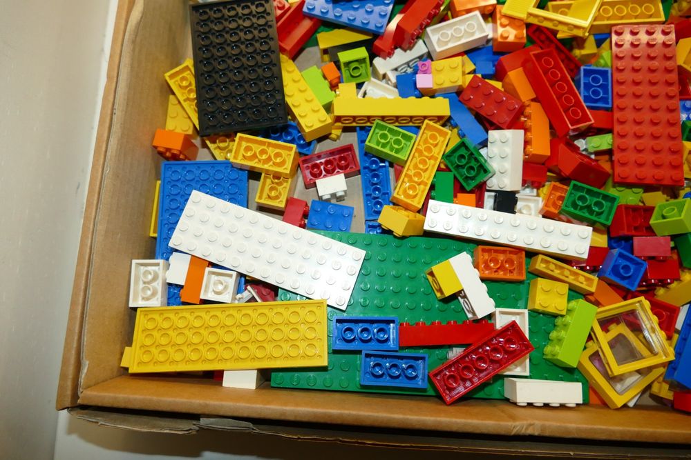 Lego: Viele Bausteine in verschiedenen Formen und Farben (Gebraucht) in Niederhasli für CHF 16 ...
