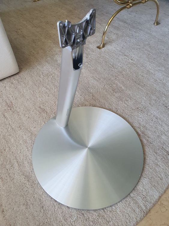 Loewe. Standfuss für TV. Floor Stand Connect 40-55 | Kaufen auf Ricardo